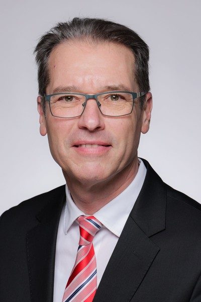 Ihre Filiale Stuttgart-Theodor-Heuss-Straße | Deutsche Bank